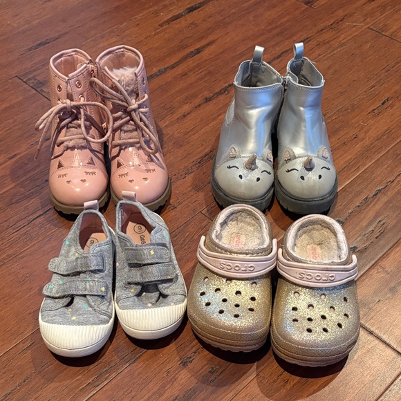 CROCS | Shoes | Crocs Gold Kids Clogs And More | Poshmark